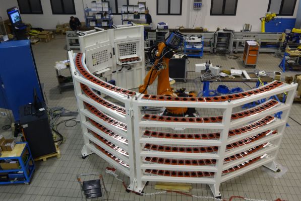 Celle Robotizzate Avanzate per Valvole | Labormak