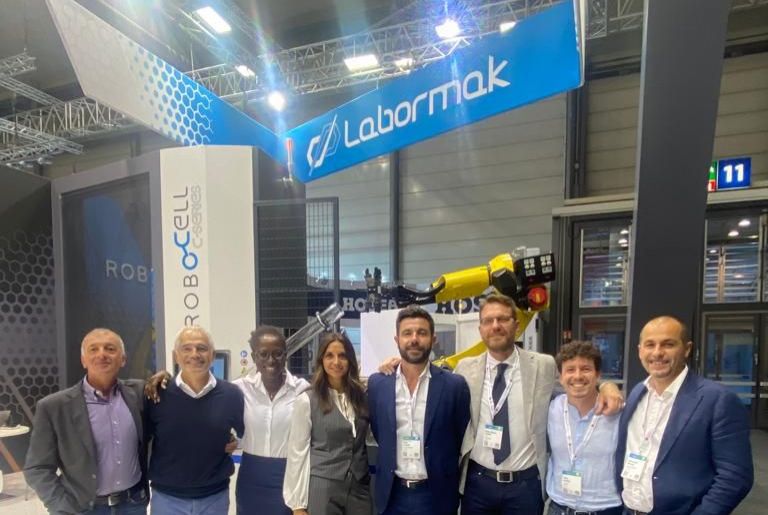 Labormak: progettazione di macchinari automatici e semi-automatici